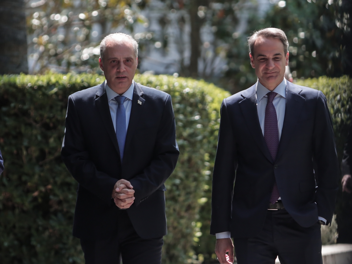 Tvxs αποκλειστικό / Πώς ο Μητσοτάκης «κρατάει» τον Βελόπουλο μέσω ...