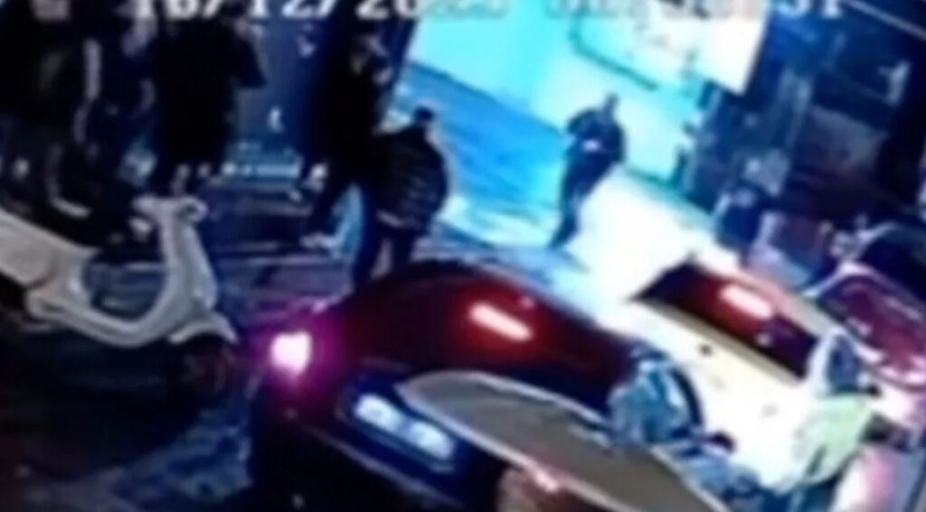 Πυροβολισμοί στο Γκάζι / Βίντεο ντοκουμέντο από την αιματηρή επίθεση ...